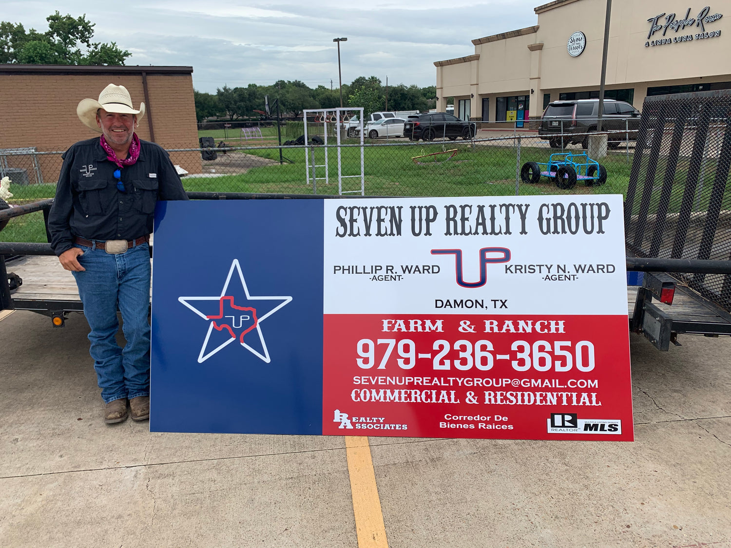 Weatherproof Sign Printing Services for Outdoors – Fast Shipping